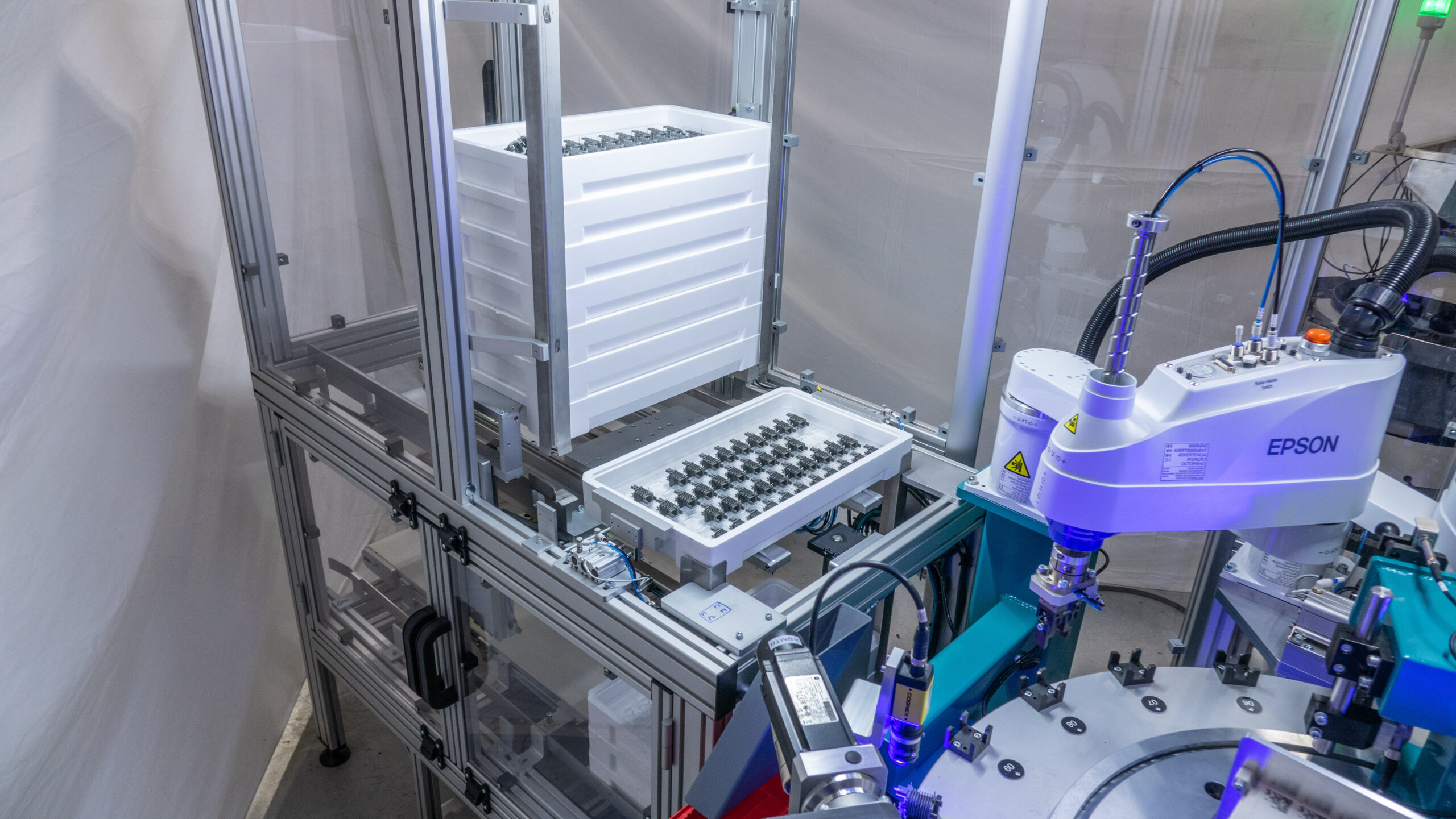 Automated Tray Handling System – Robotic & Vision Integration